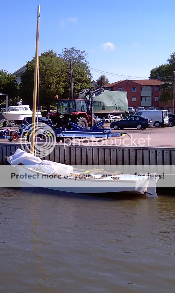 Non-professionals who have designed and built their own small boats ...